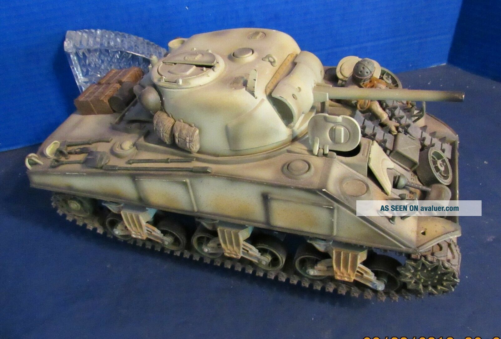 Rare Century Ultimate Soldier 1:18 Scale M4 Sherman Tank IV Near | #8302498