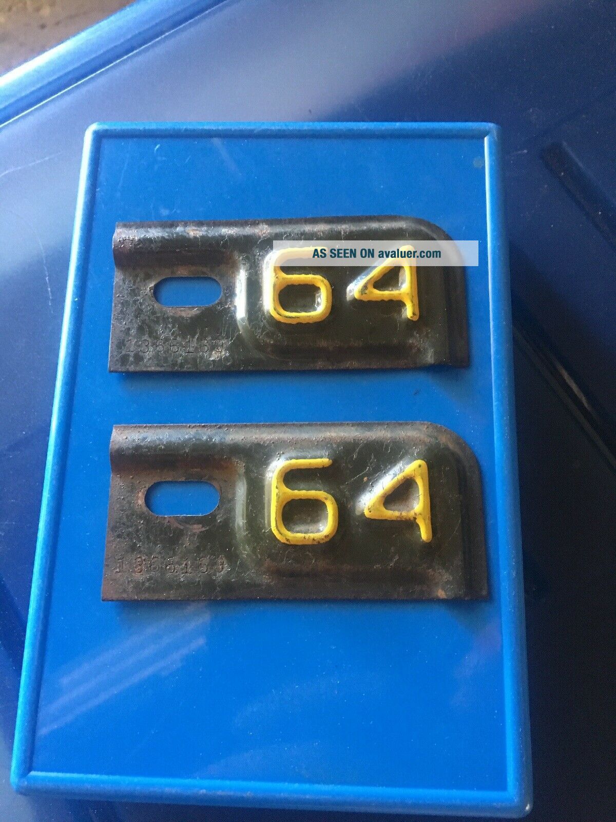 1964 STATE OF MICHIGAN VINTAGE RARE METAL LICENSE PLATE TABS | #8377786
