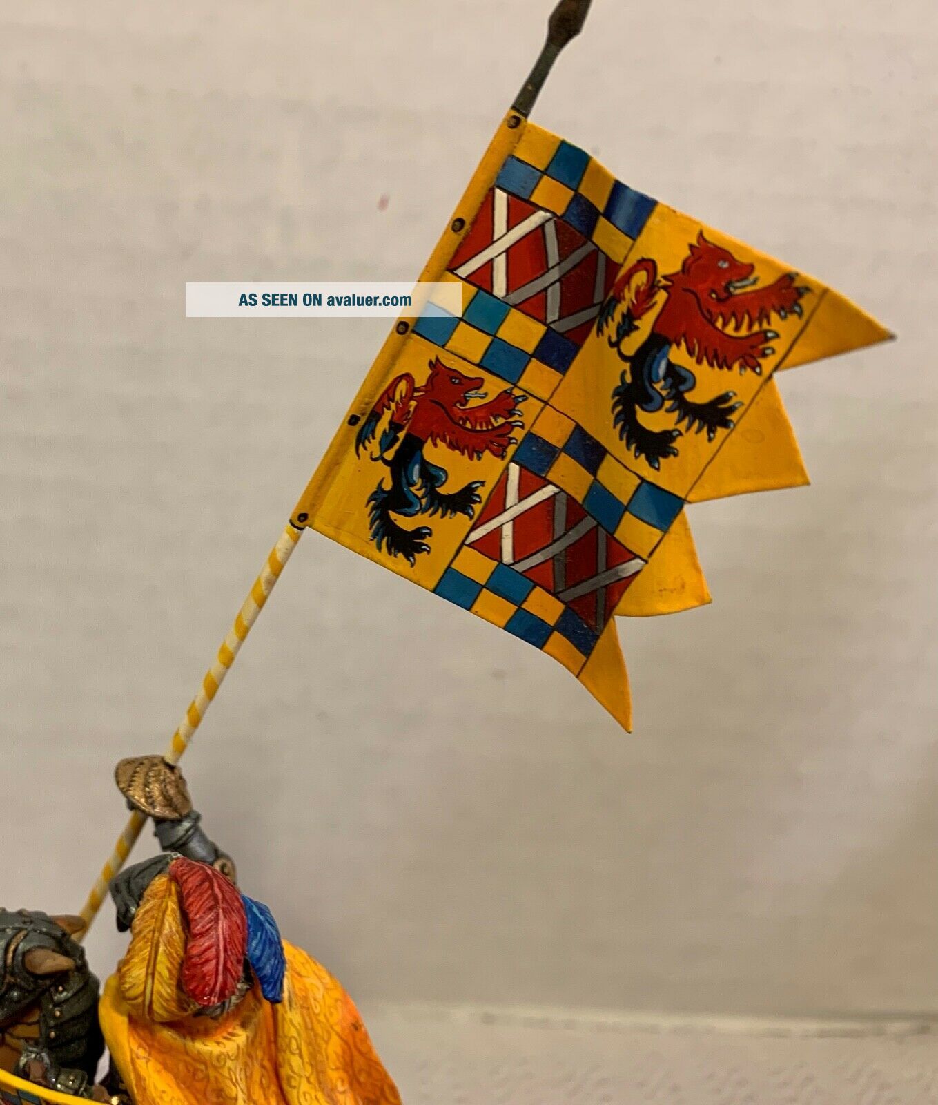 AeroArt St. Petersburg - Russia 14th Century Mounted Knight W Flag ...