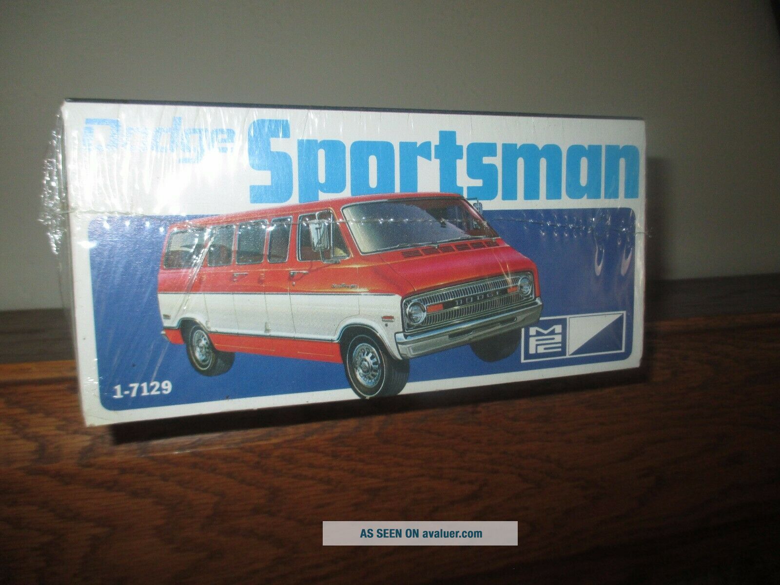 VINTAGE DODGE SPORTSMAN VAN MPC MODEL KIT FACTORY | #8618790