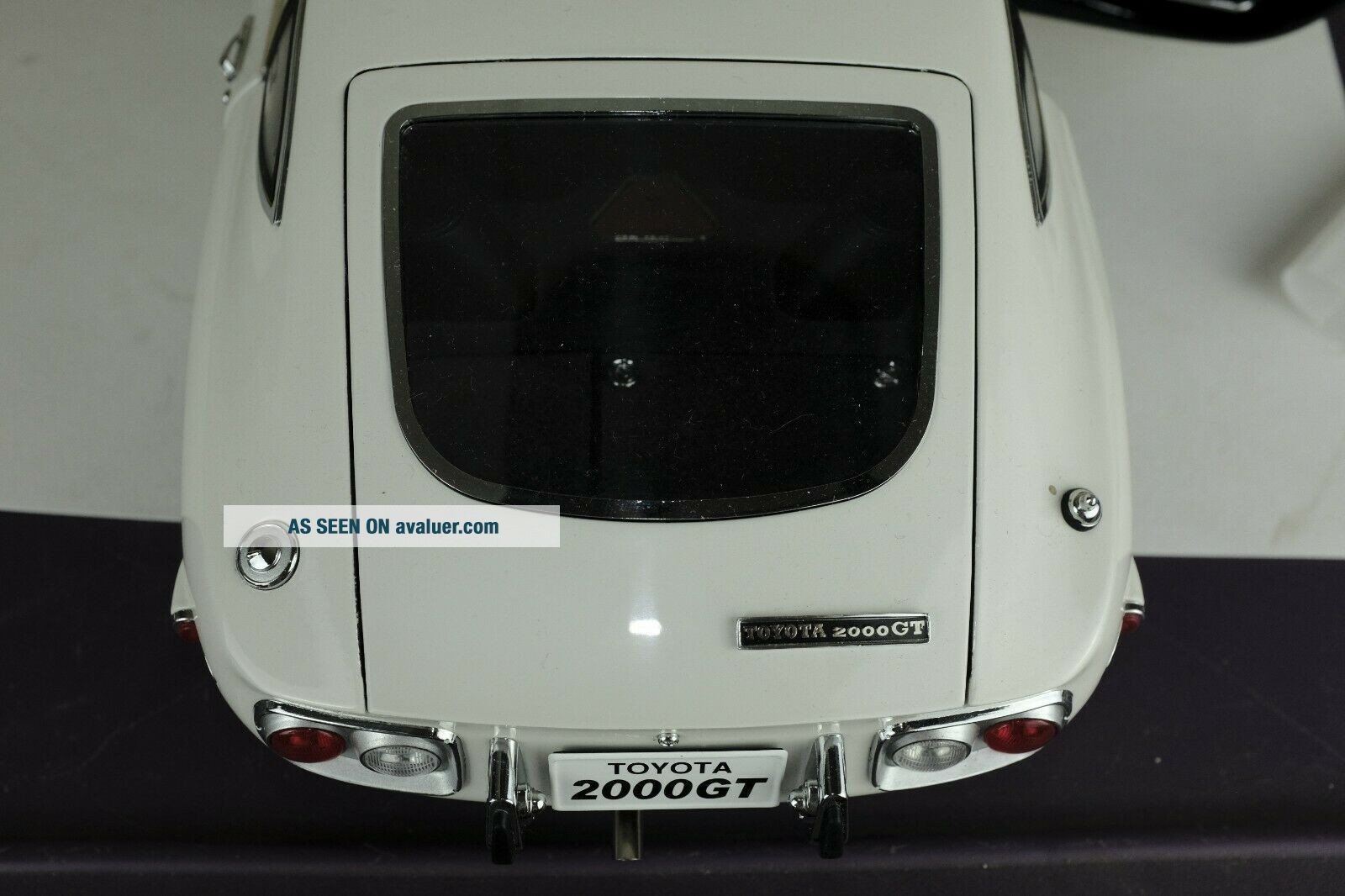 Toyota 2000GT Die Cast Model Car 1/10 Scale From Japan - | #8634662