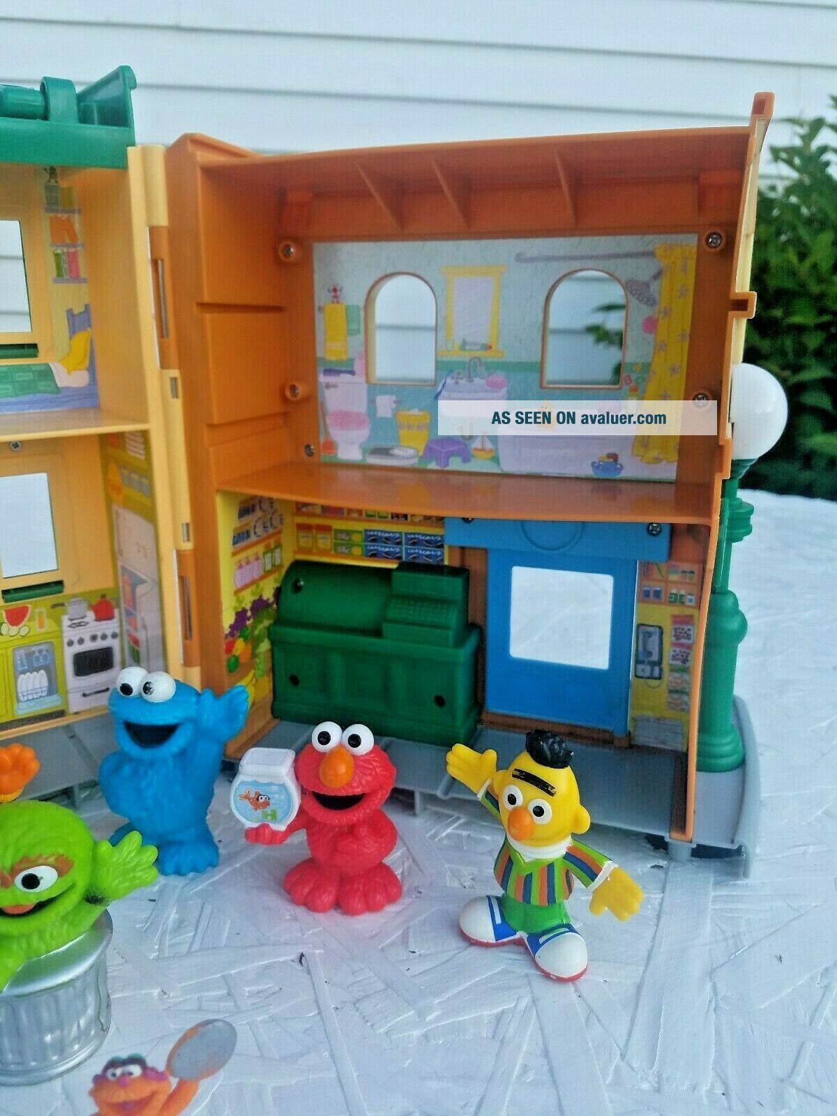 Sesame Street Hasbro 123 House Hoppers Store Play Family House 12 ...