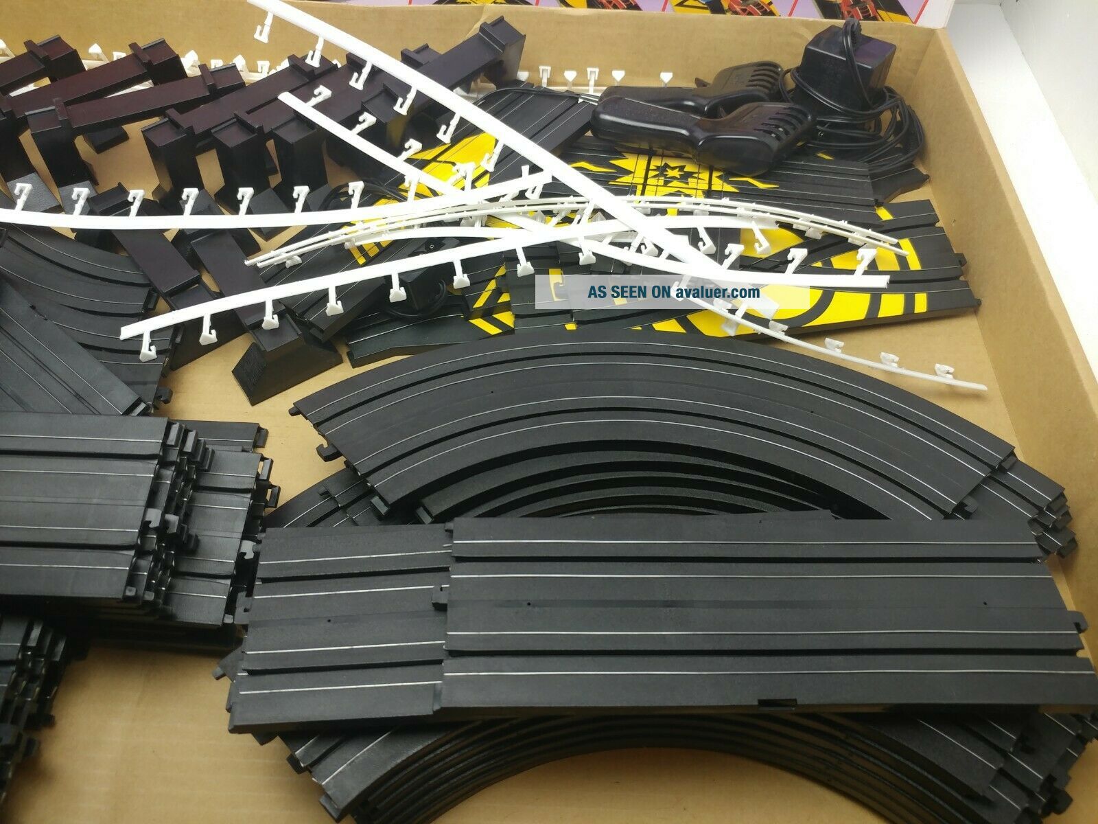 Life Like Racing Hot Speedway HO Scale Electric Racing | #8669973
