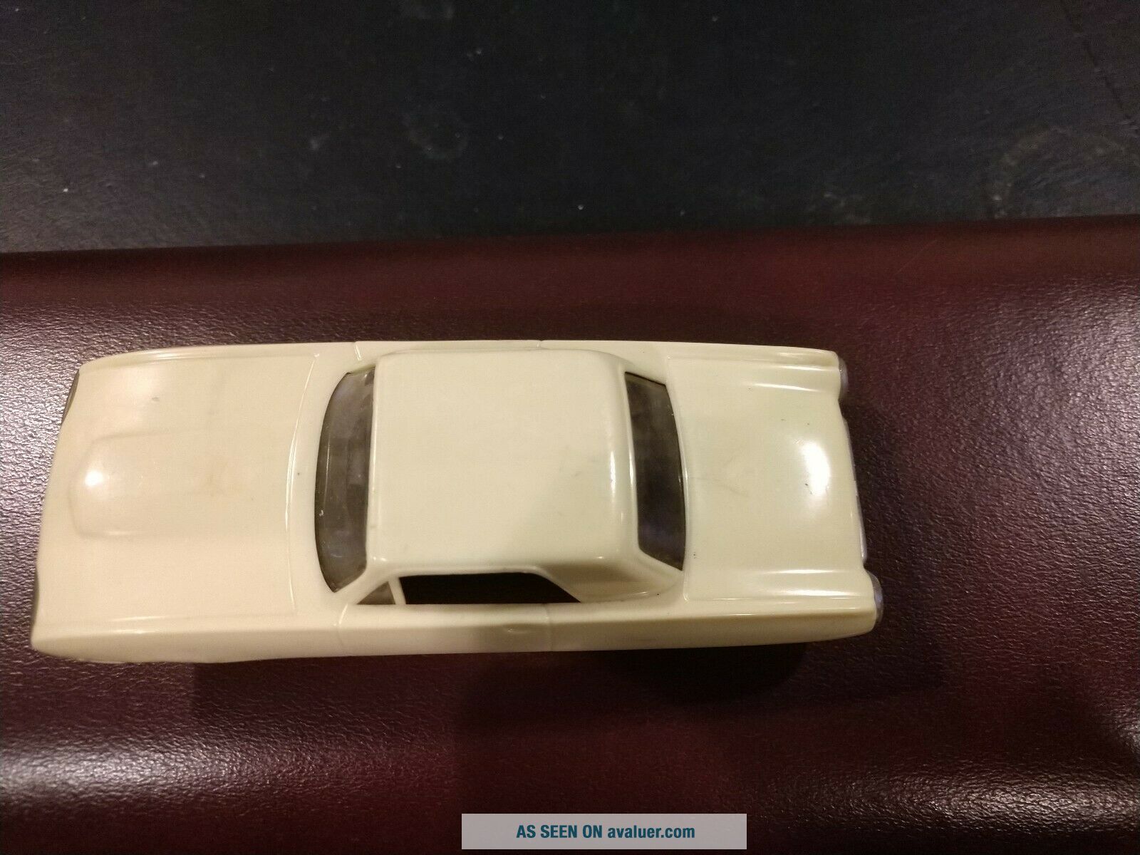 VINTAGE 1963 ELDON FORD THUNDERBIRD 1/32 SCALE SLOT CAR OFF WHITE IVORY ...