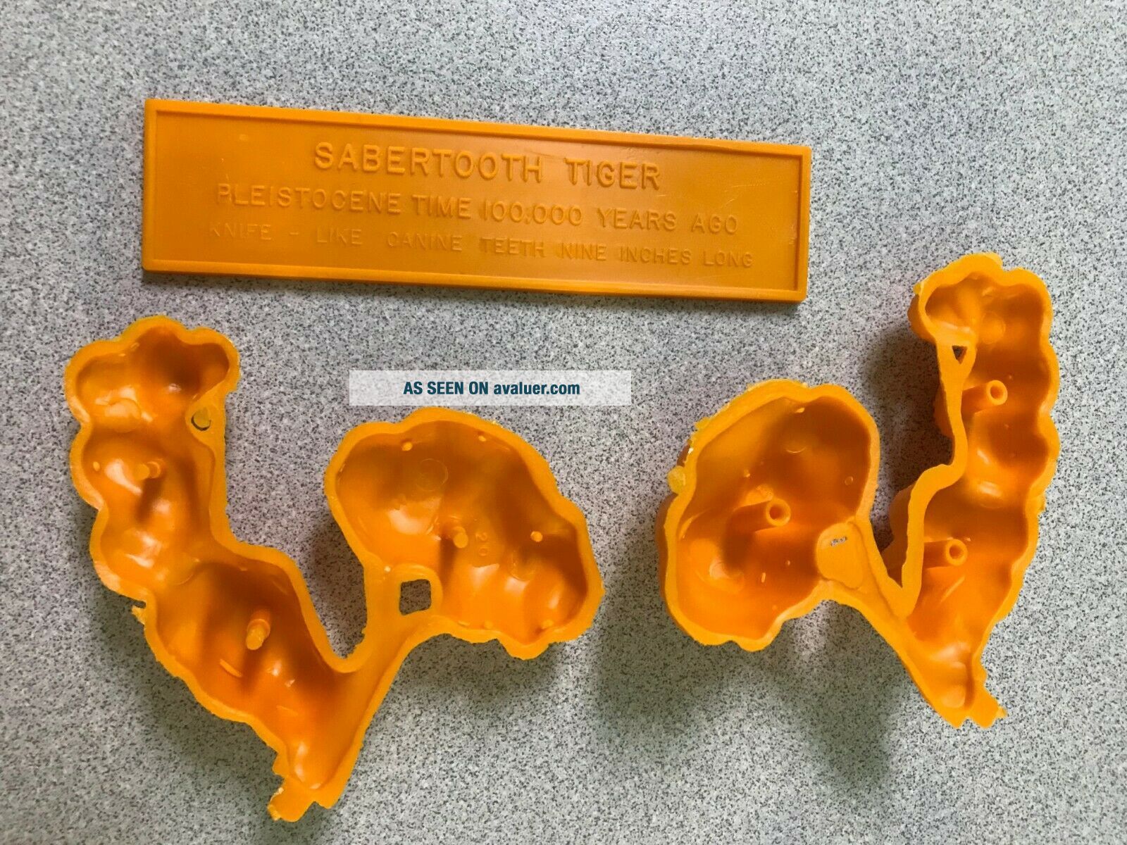 Aurora Prehistoric Scenes Model Kit: Saber Tooth Tiger | #8685184