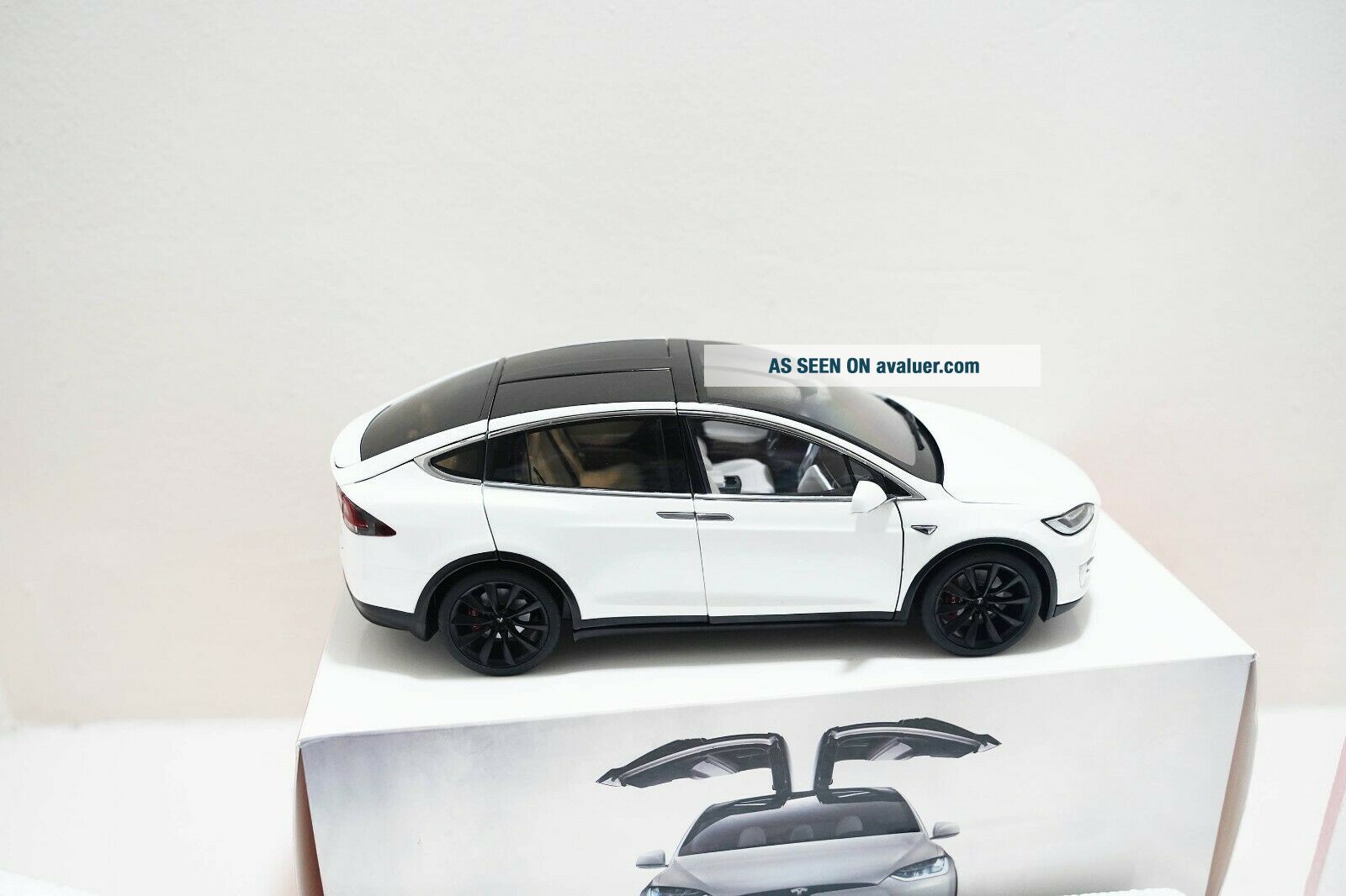 Tesla Motor Diecast Model X P100D 1:18 Scale Diecast Model Car White ...
