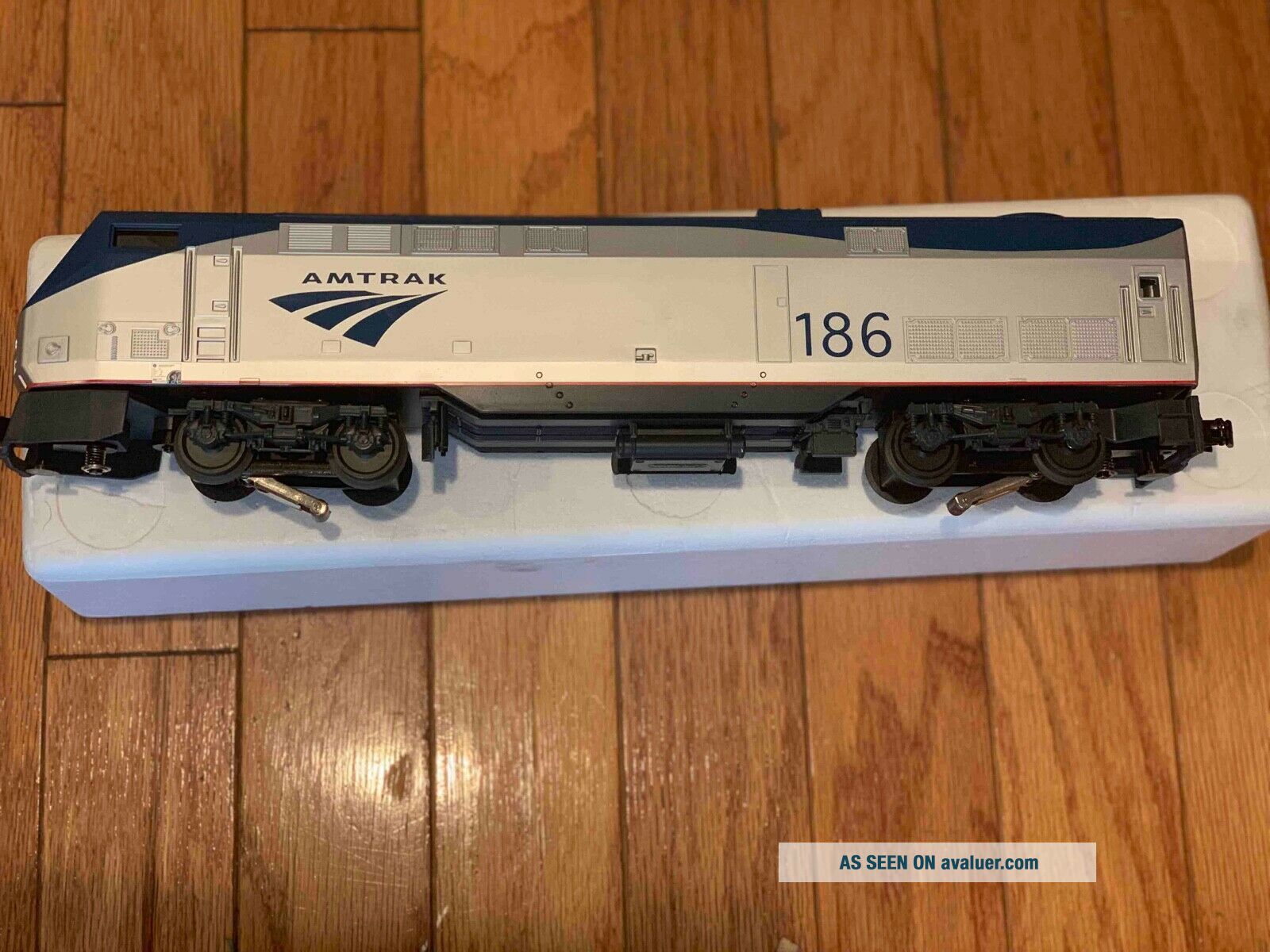 Williams By Bachmann - Amtrak - Phase V Genesis Powered & Dummy ...
