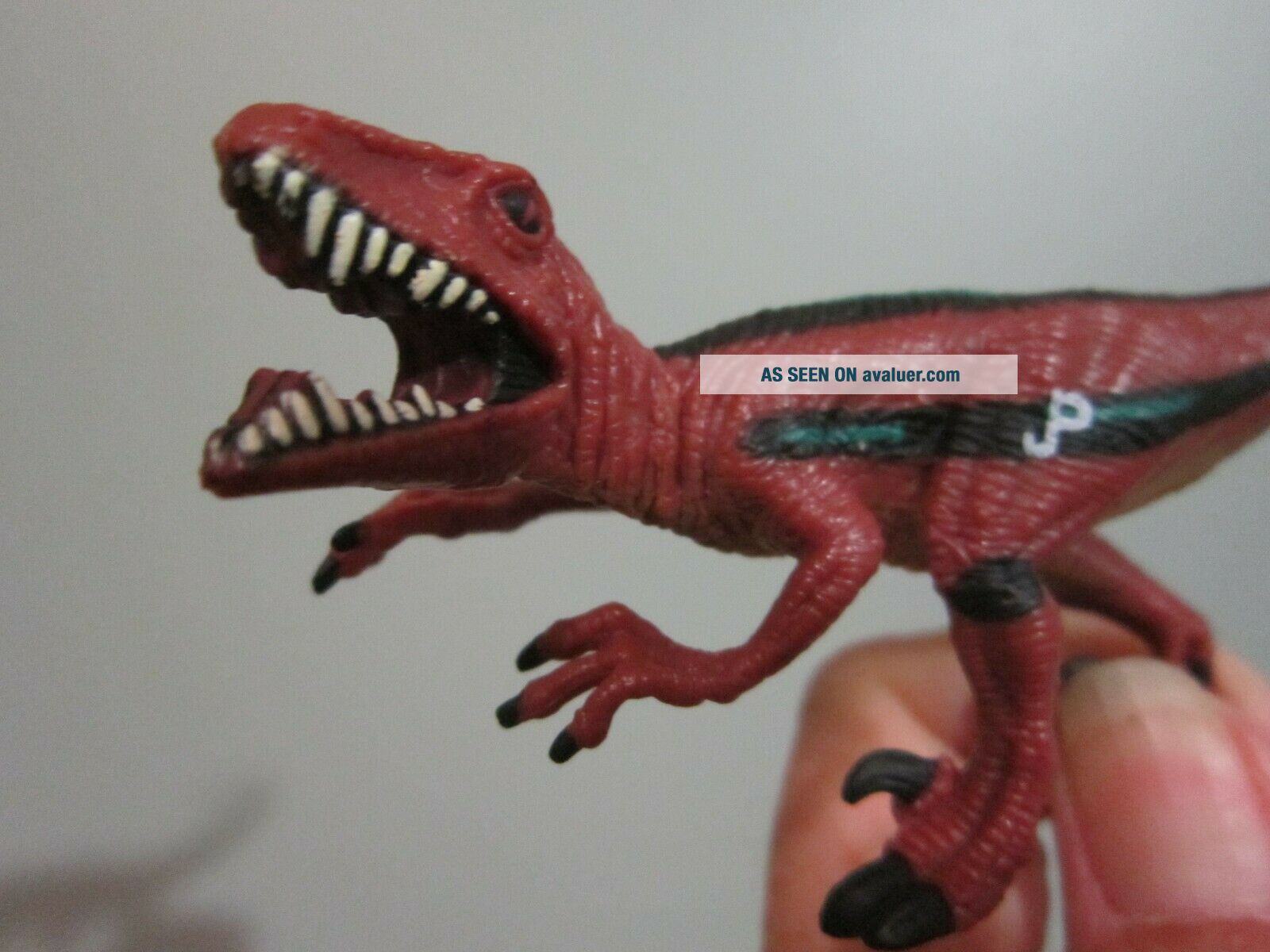 JURASSIC PARK VELOCIRAPTOR ACTION FIGURE FROM T - REXTYRANNOSAURUS ...