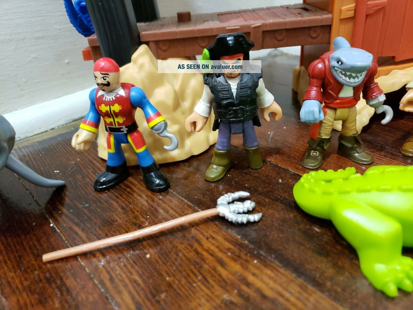 Imaginext Blackbeard ' S Lair Pirate Playset And Figures | #8783680