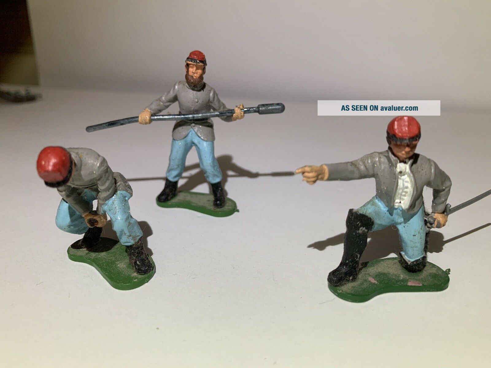 Britain Ltd Deetail British Red Capped Toy Soldiers (3) | #8765444