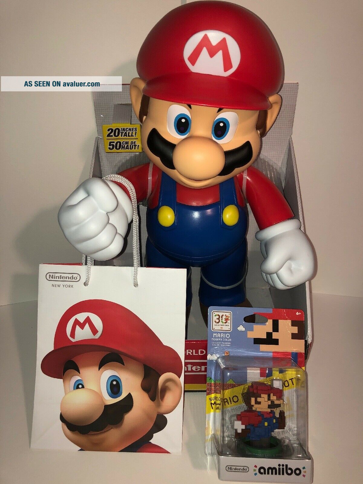 World Of Nintendo Mario Figure 20 Inch Rare Mario Amiibo NYC Bag | #8828248
