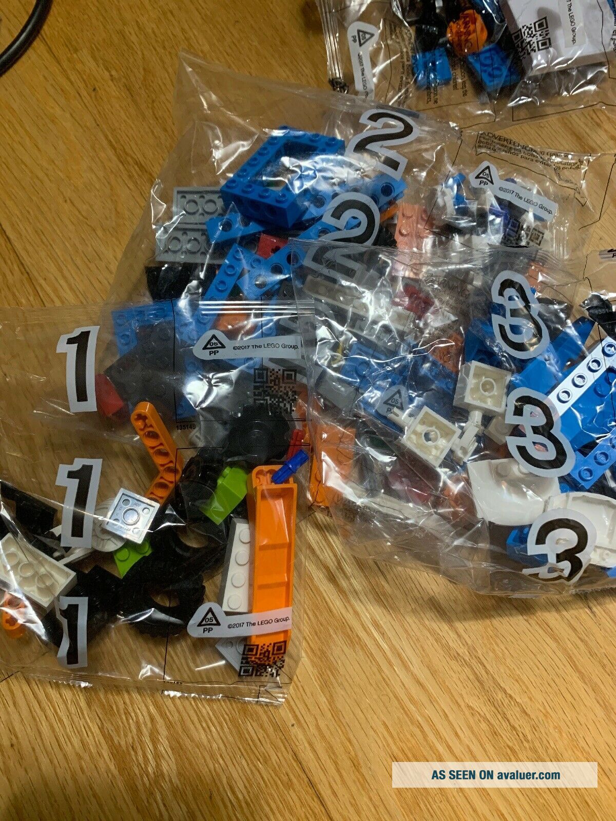 LEGO Boost Creative Toolbox 17101 Fun Robot Building Set Educational ...