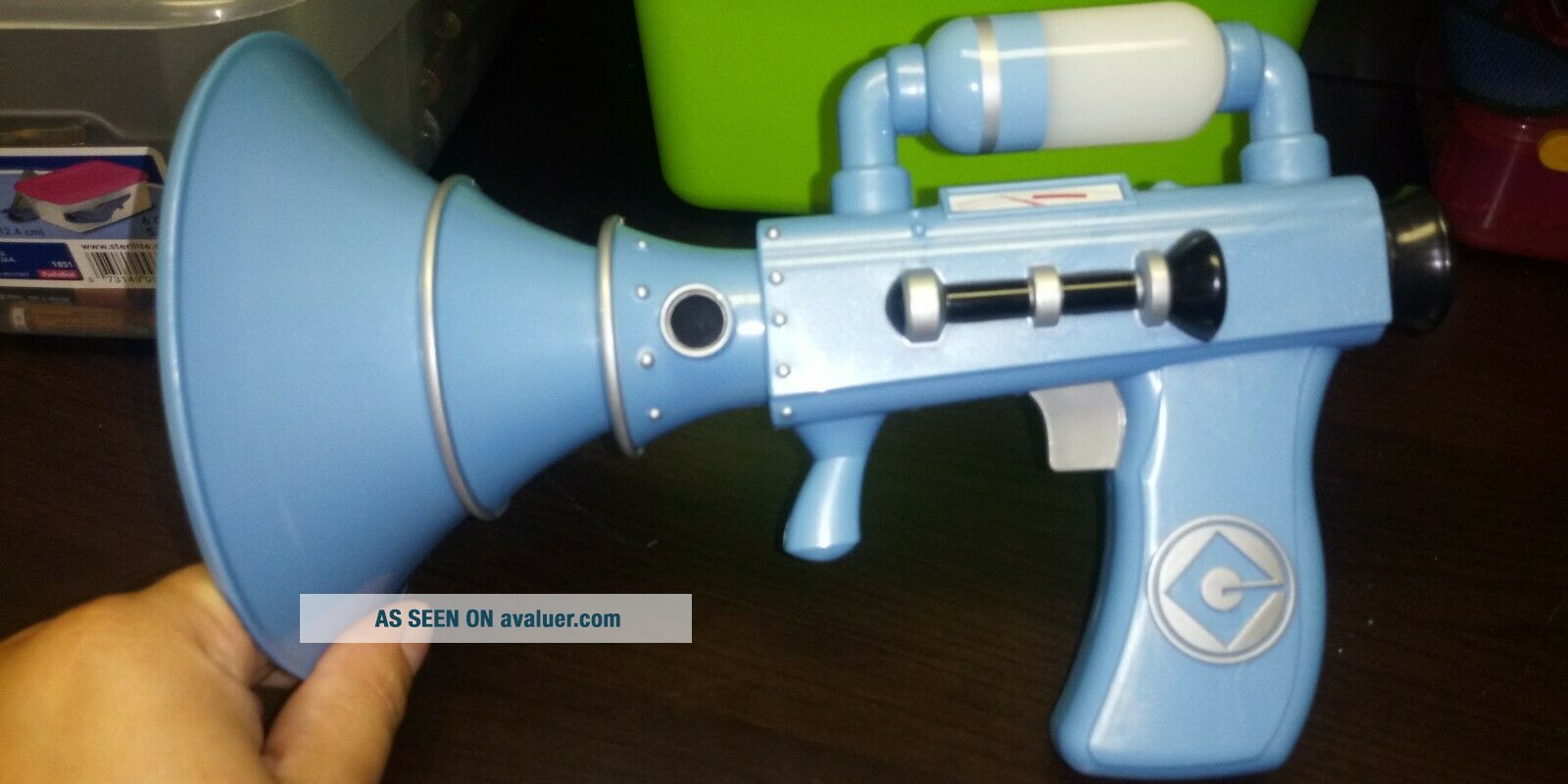 Despicable Me Minions Fart Blaster Gun Noises Universal Studios ...