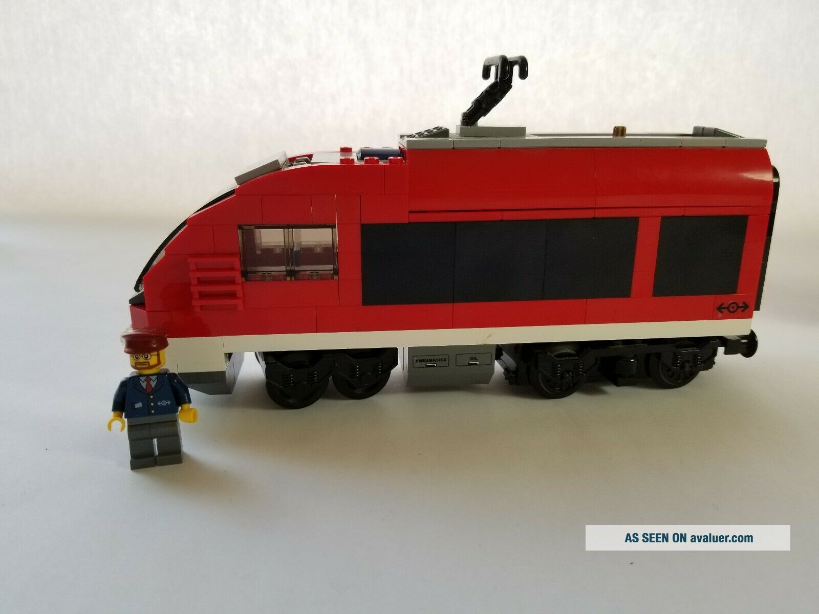 LEGO City 7938 Battery Operated RC Red Passenger Train Set Complete W ...