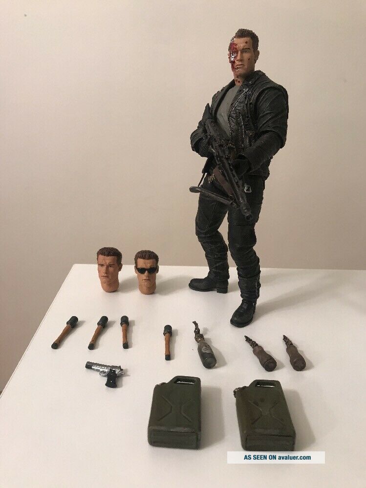 NECA Terminator 2 T 800 With Accessories | #8961836