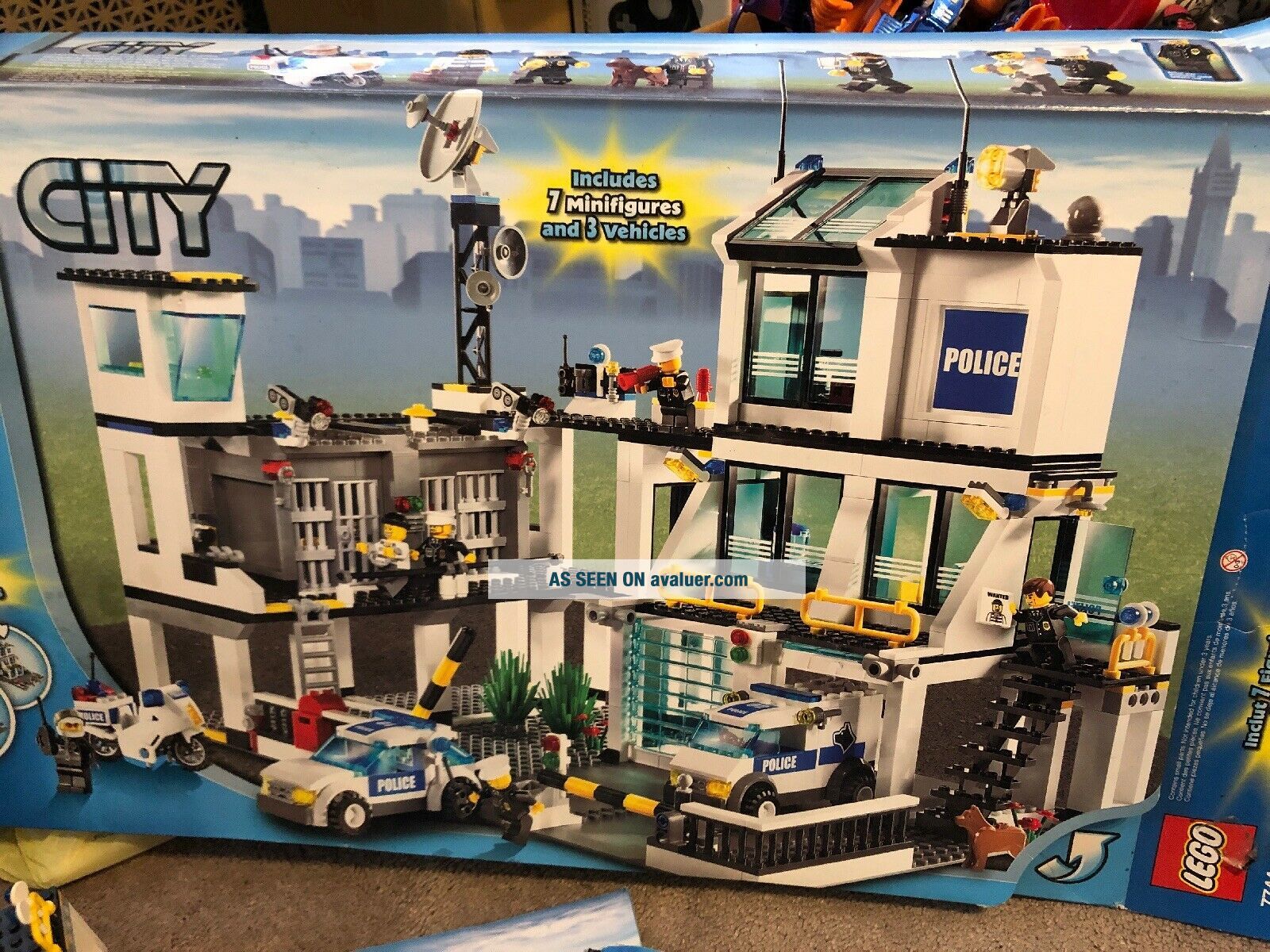LEGO 7744 City Police Headquarters 100 Complete And Instructions | #9050683
