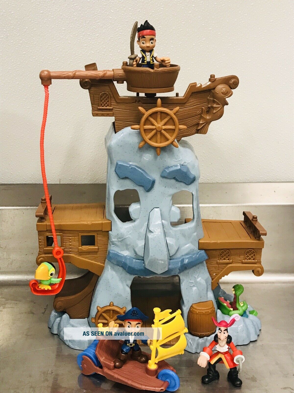 Hook ' S Rock From Jake And The Neverland Pirates Figures Bird Boat ...