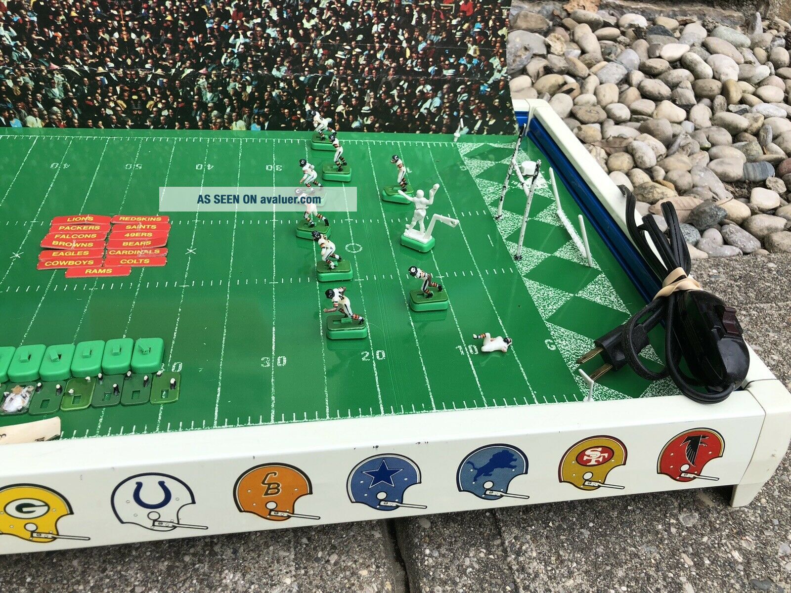 VINTAGE 1960’S TUDOR NFL ELECTRONIC FOOTBALL GAME, POWERS ON | #9060651