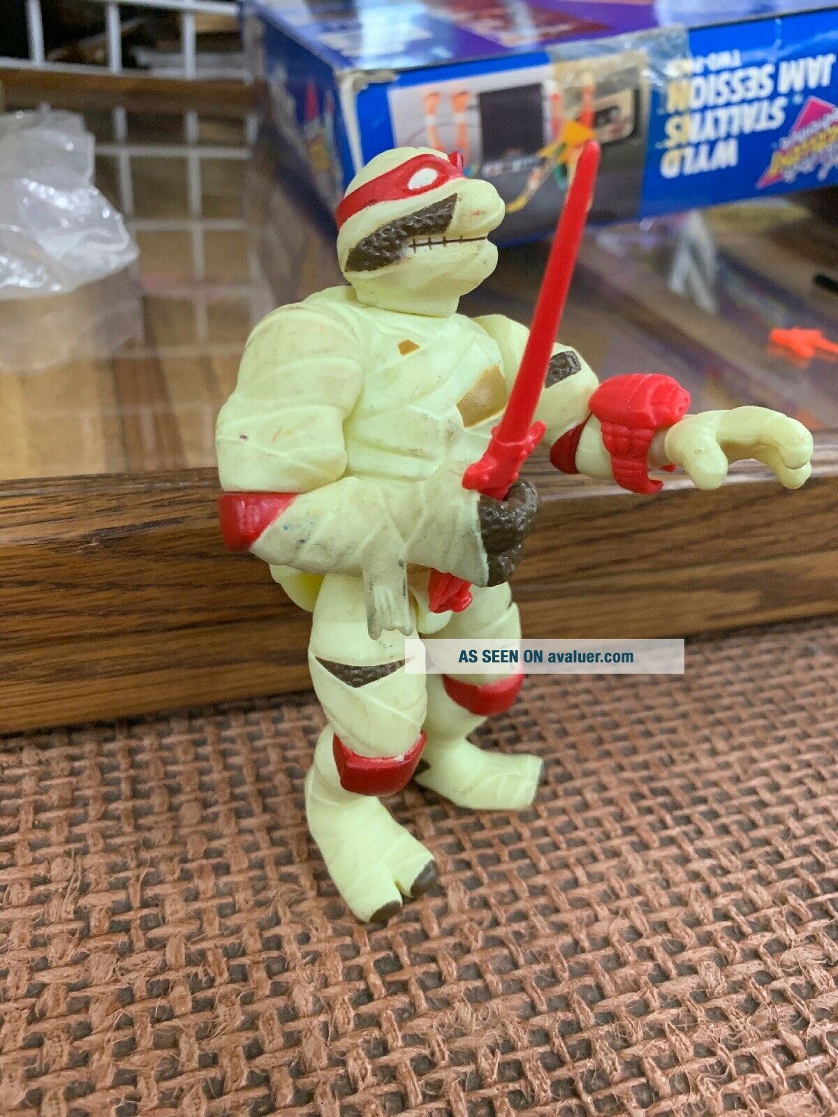 1993 Teenage Mutant Ninja Turtles Raphael The Mummy W/ Sword Glow N ...