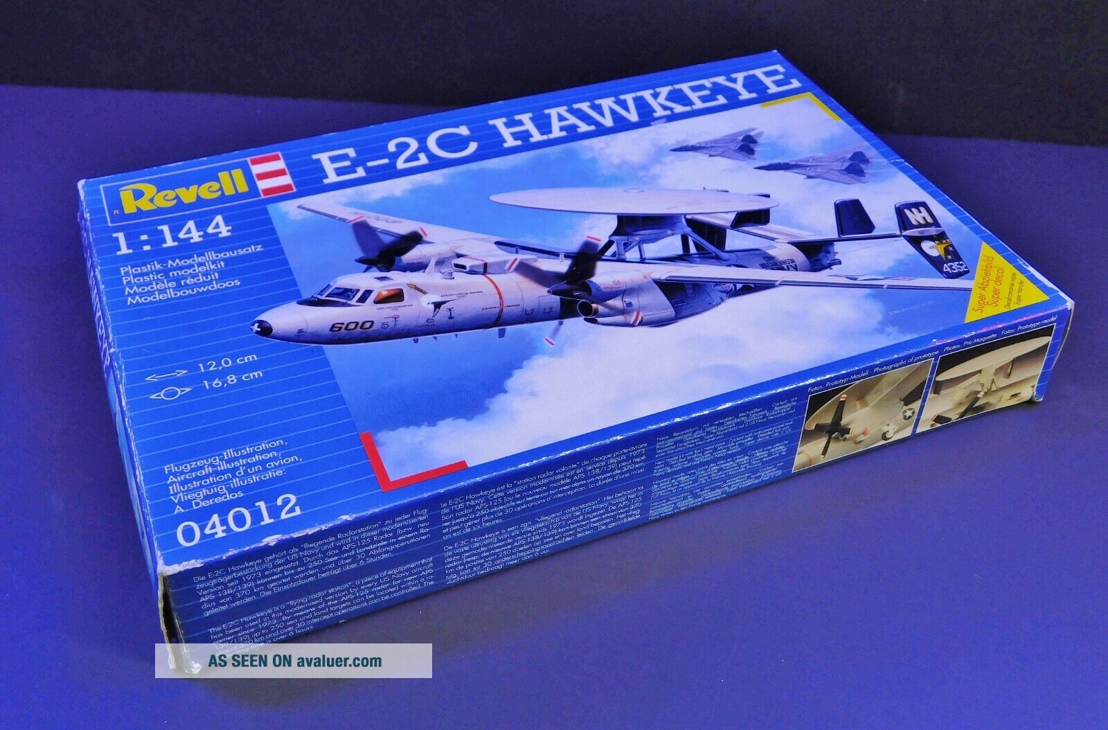 Revell E - 2C Hawkeye 1/144 Scale Model Kit | #9098222