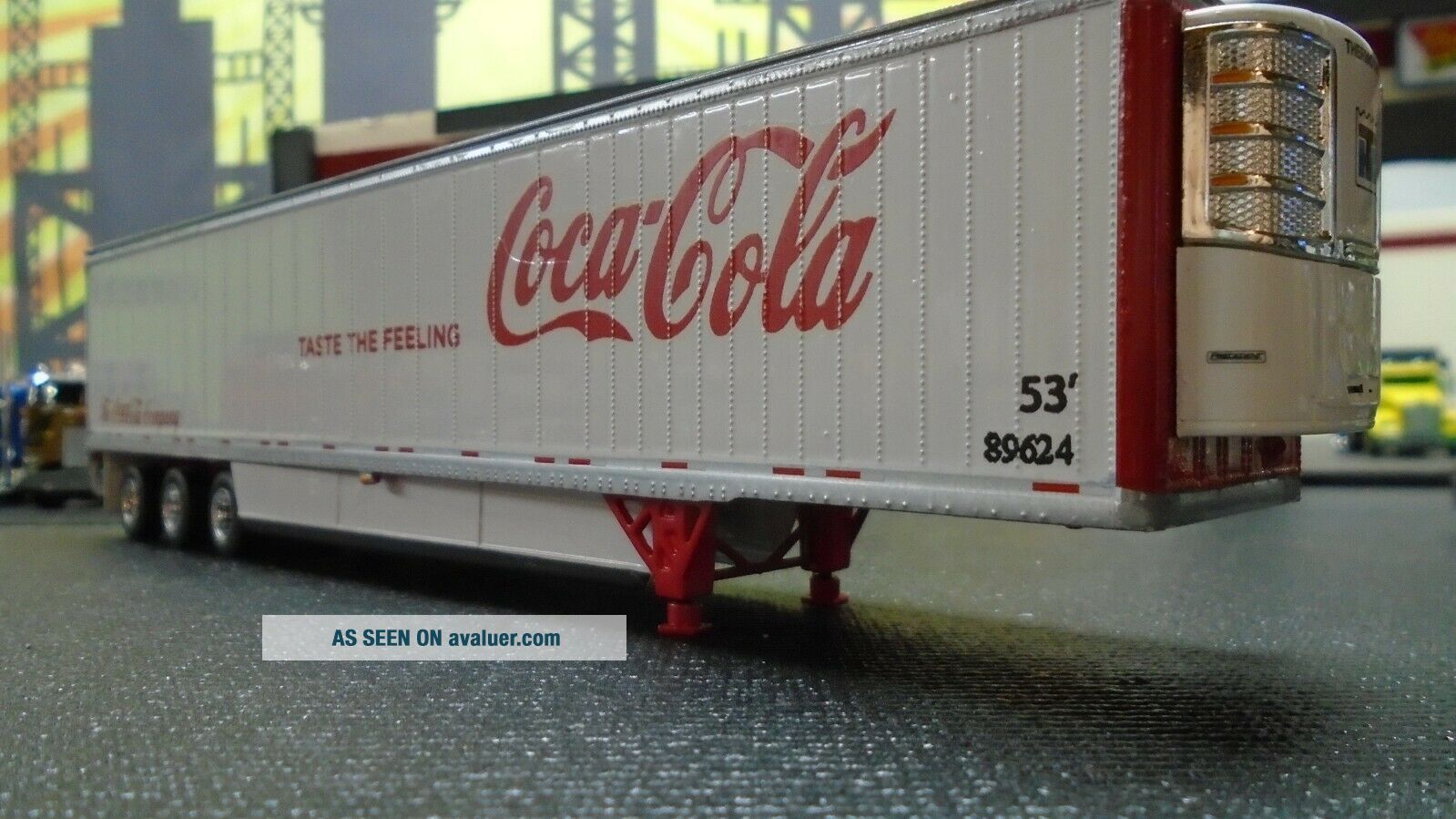 1/64 DIECAST FIRST GEAR DCP GREAT DANE TRI - AXLE REEFER COKE COLA ...