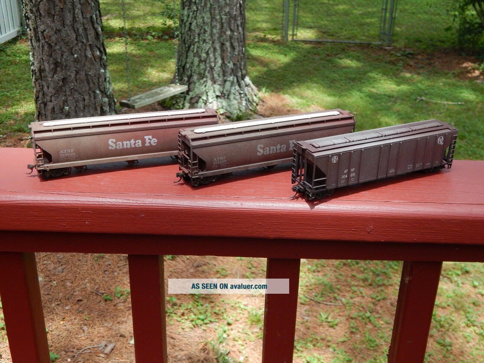 7 Accurail/Walthers Santa Fe " Q " ACF And PS Covered Hoppers Weathered ...