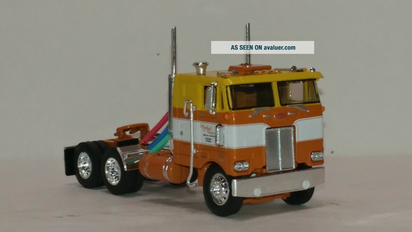 DCP 1/64 Peterbilt 352 Cab Over Tractor No Box | #9192124