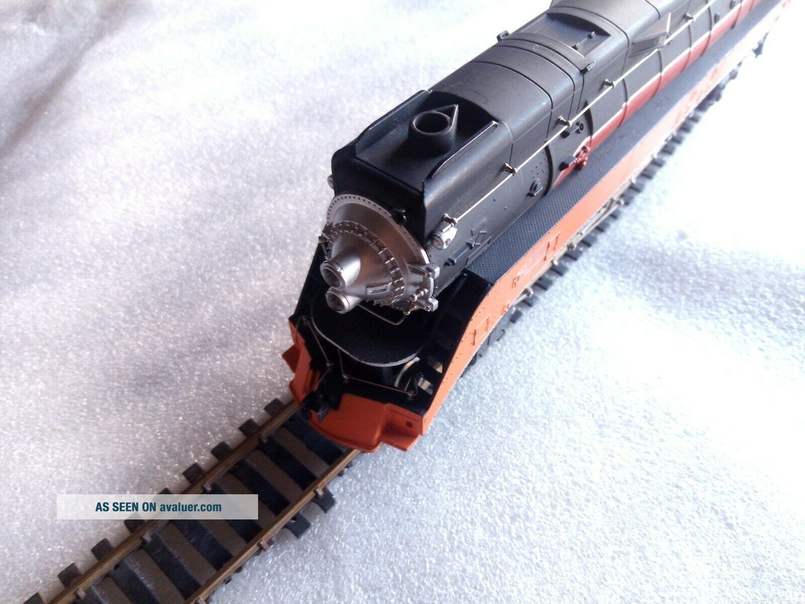 LIONEL Southern Pacific Daylight HO Scale Streamlined Steam Engine ...
