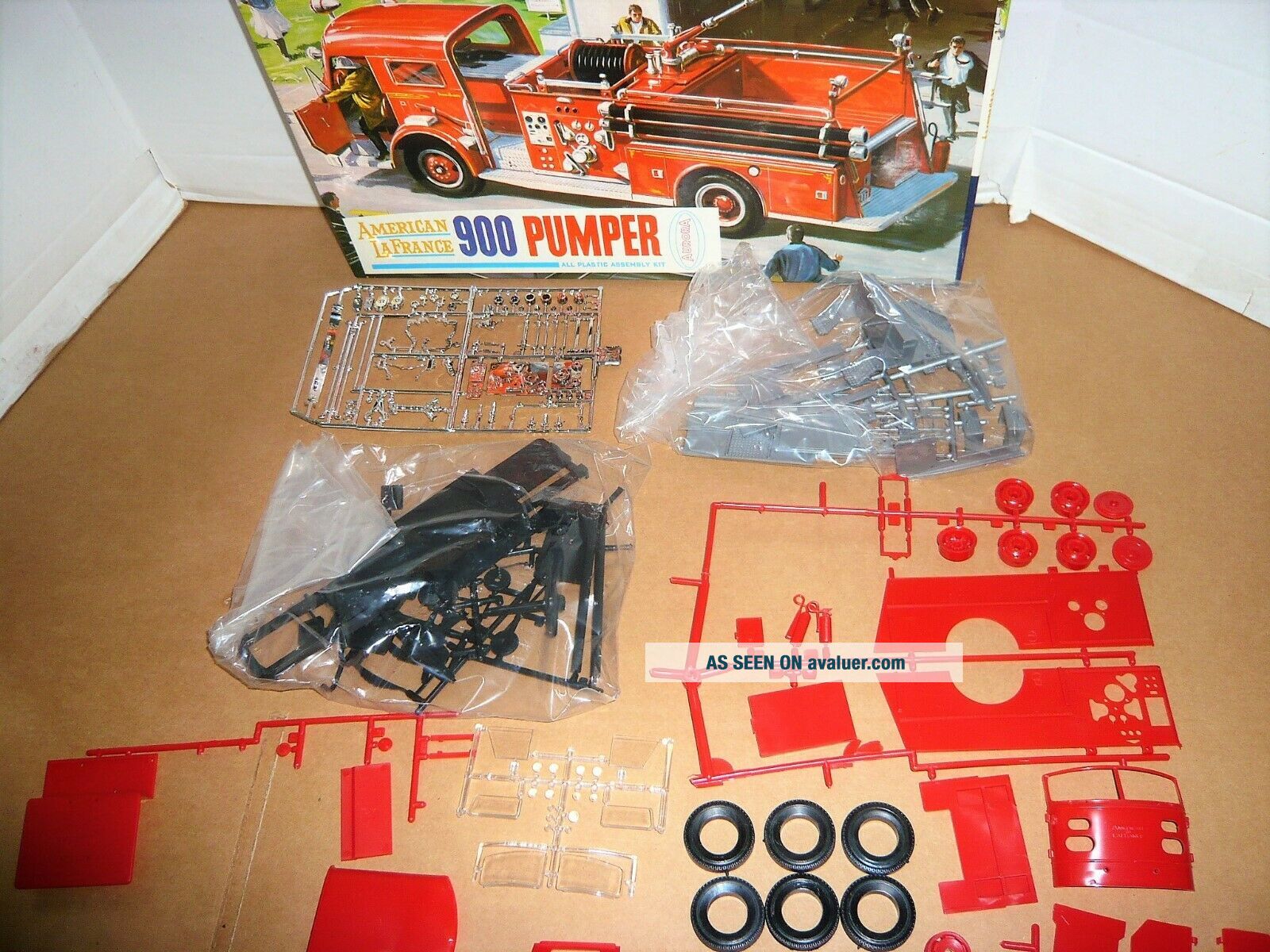 VINTAGE 1964 AURORA AMERICAN LAFRANCE 900 PUMPER MODEL KIT W/BOX | #9212635