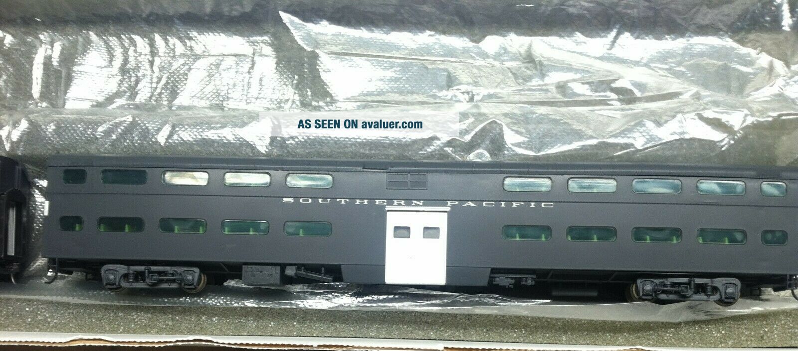 ESTATE HO SCALE DOUBLE DECK PASSENGER CARS (2), 82 FT. | #9277636