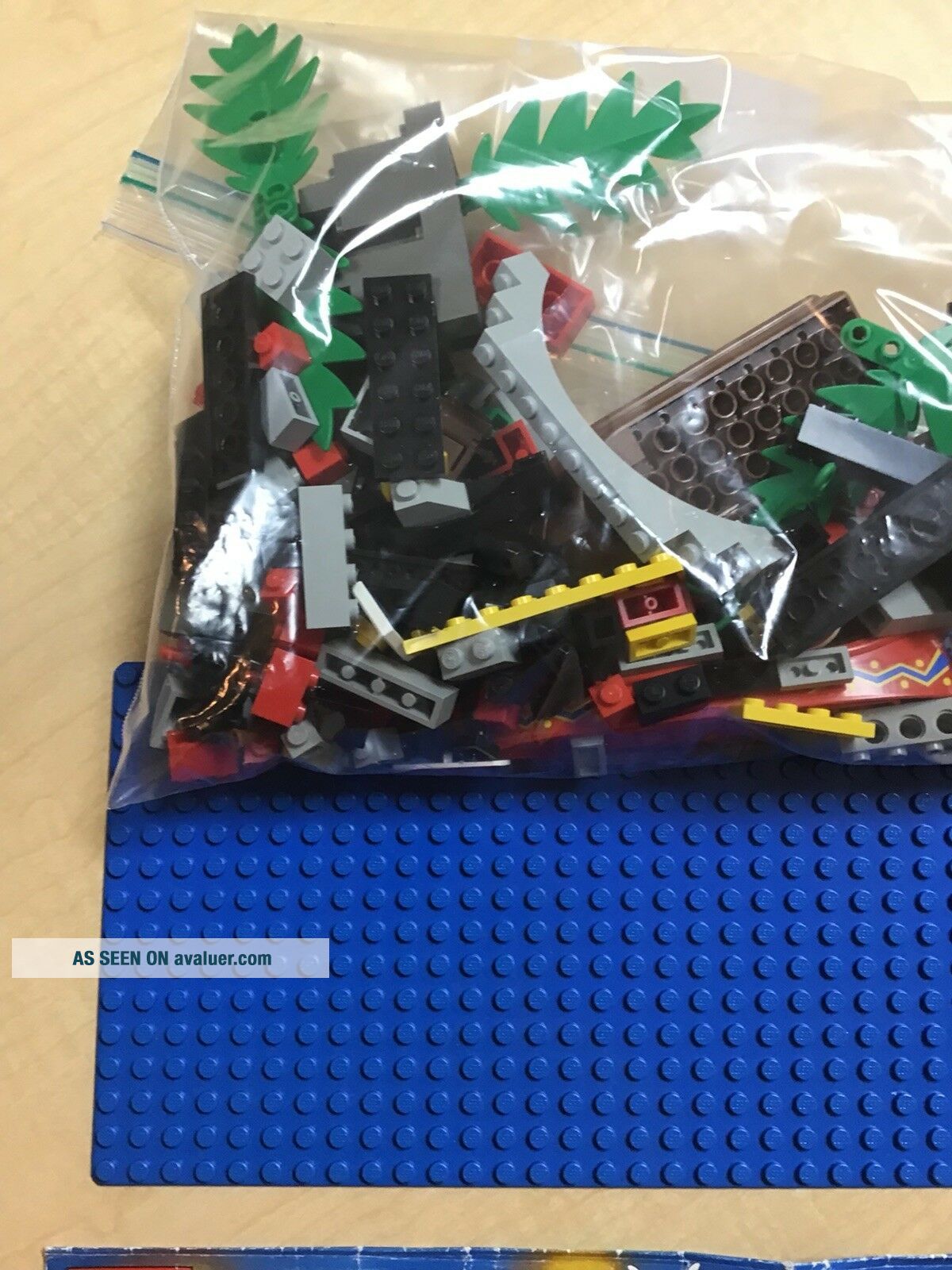 LEGO 6264 - PIRATES/ISLANDERS - Forbidden Cove 100 Complete W ...