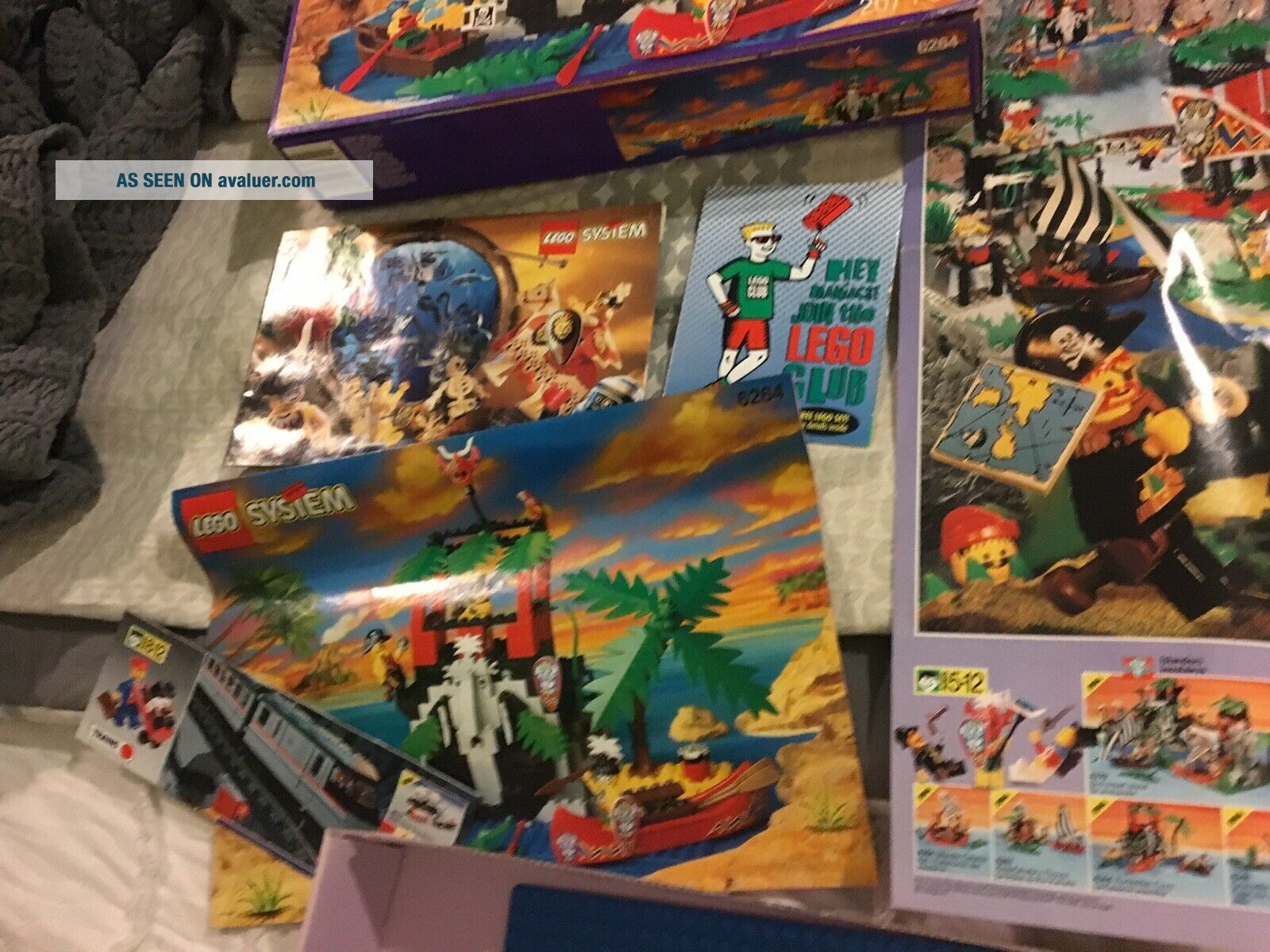 Lego 6264 Pirates Forbidden Cove Islanders 1994 Islander W/Instructions ...