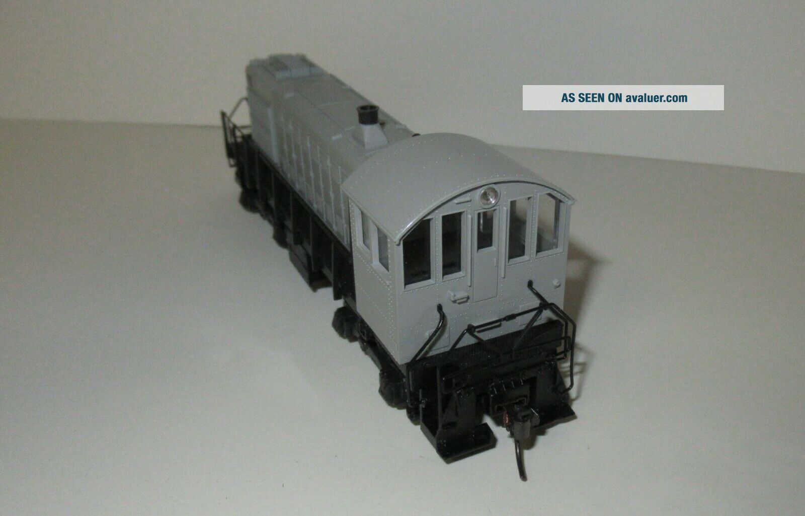 Atlas HO Scale POWERED Undecorated ALCO S 2 Engine 8070 | #9389488