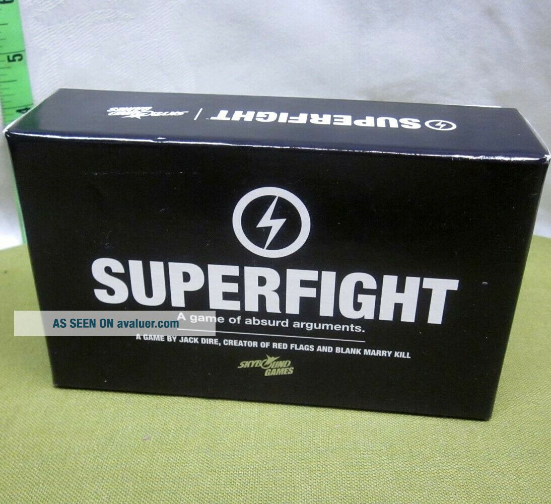 SUPERFIGHT Ridiculous Game Absurd Arguments Deluxe 500 Cards Skybound ...