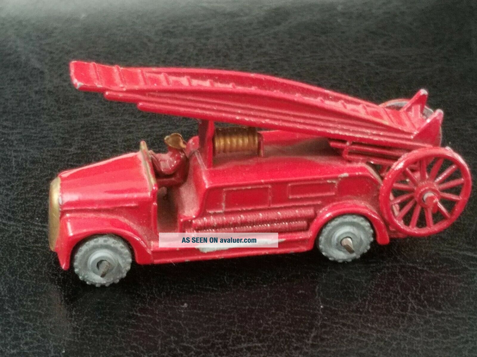 1950s Lesney Matchbox 9 Dennis Fire Engine Truck Metal Wheels | #9712604