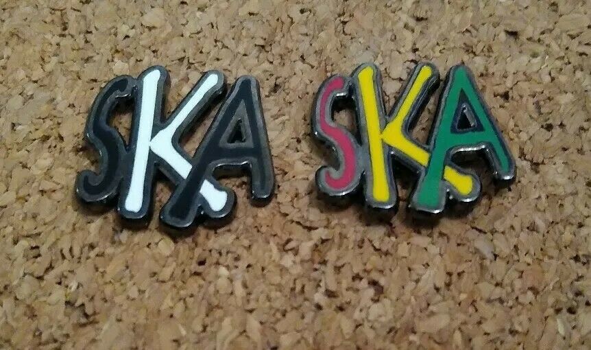2 X SKA LETTERS METAL/ENAMEL PIN BADGE. | #22822741