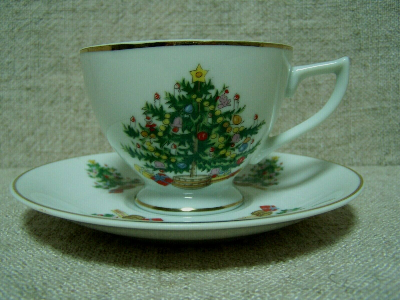 Vintage LEFTON CHINA Hand Painted Tea Cup & Saucer Christmas Tree ...