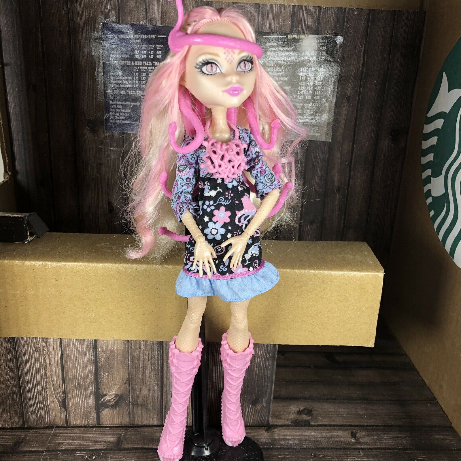 Monster High Viperine Gorgon Frights Camera Action Doll | #22627108