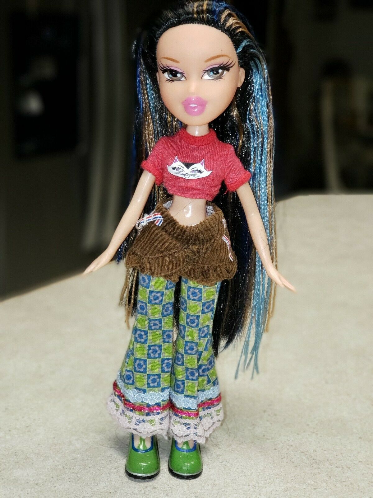 Bratz Tokyo A Go - Go Jade Doll With Pants And Shoes | #22600189